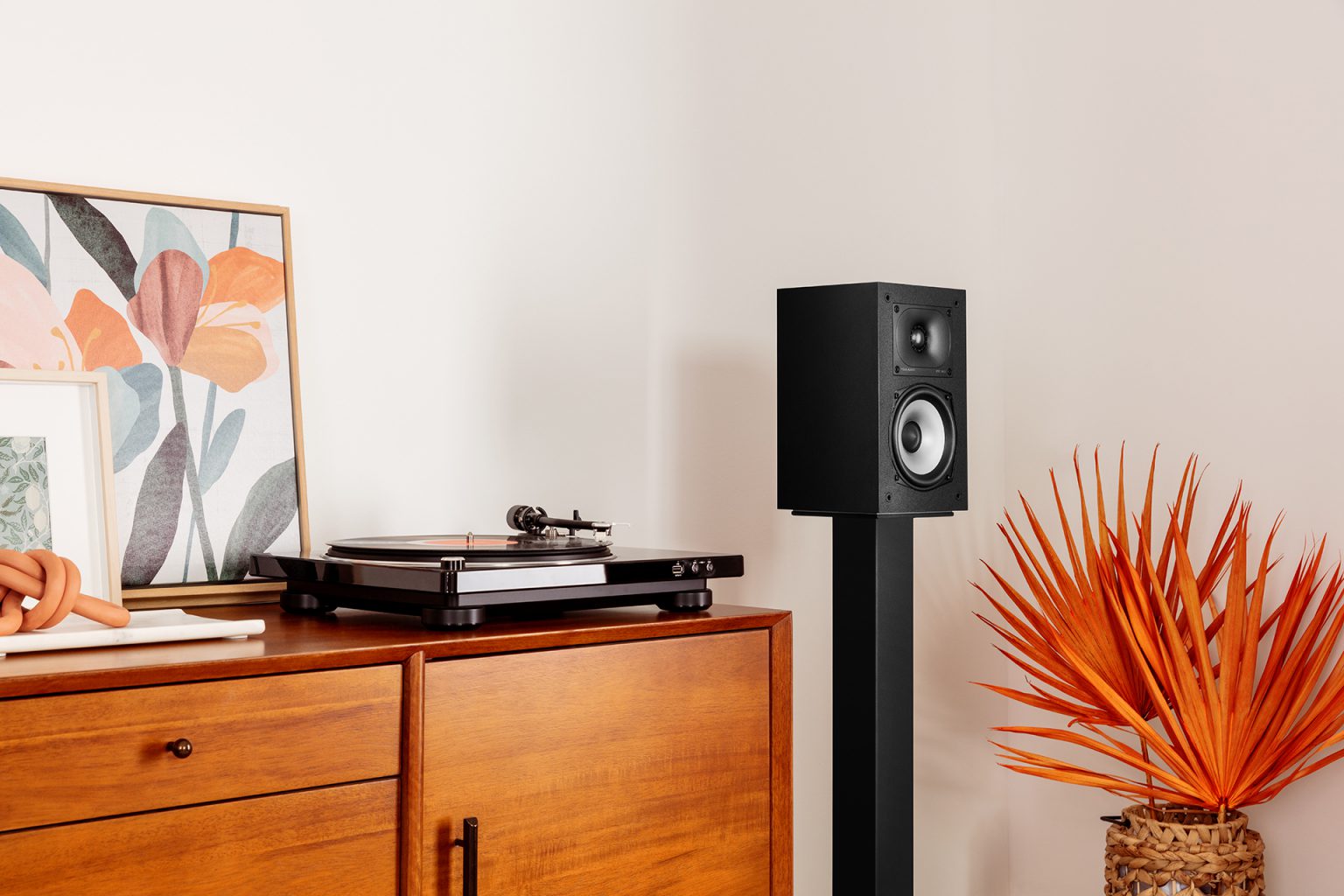 Polk Audio Monitor XT15 Bookshelf Speakers - West Coast Hifi